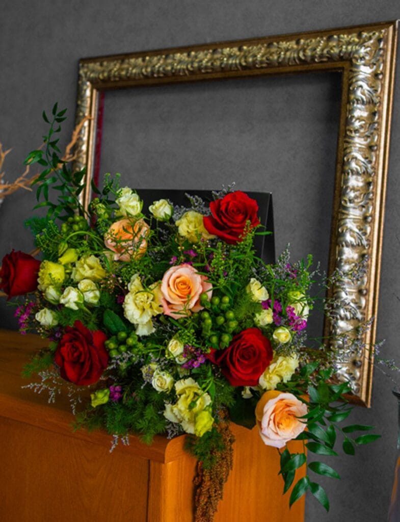 Toronto Luxury Roses & Flower Arrangements -Same Day Delivery- Making Dream